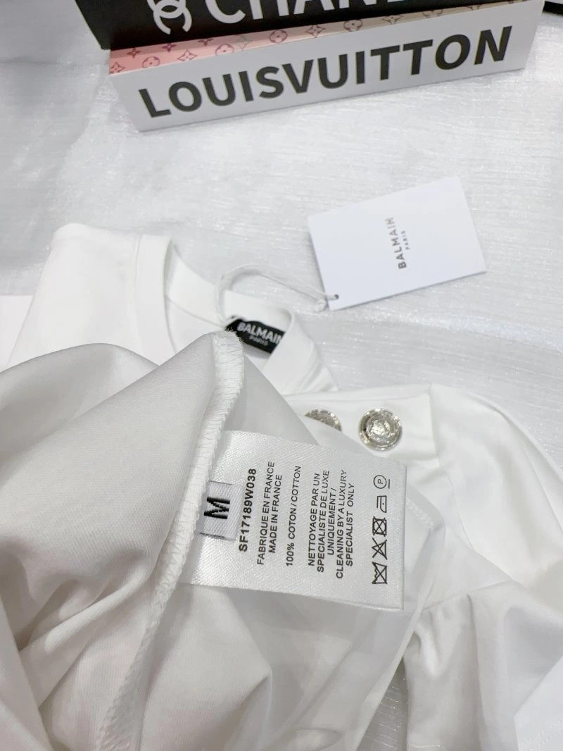 Accurate model Balmain T-Shirts
