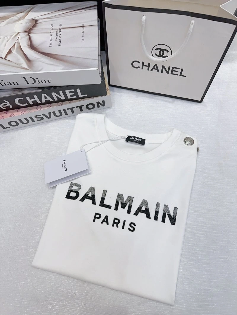 Accurate model Balmain T-Shirts