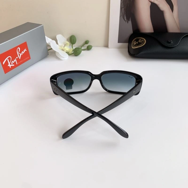 Cut-rate Bay Ban Sunglasses