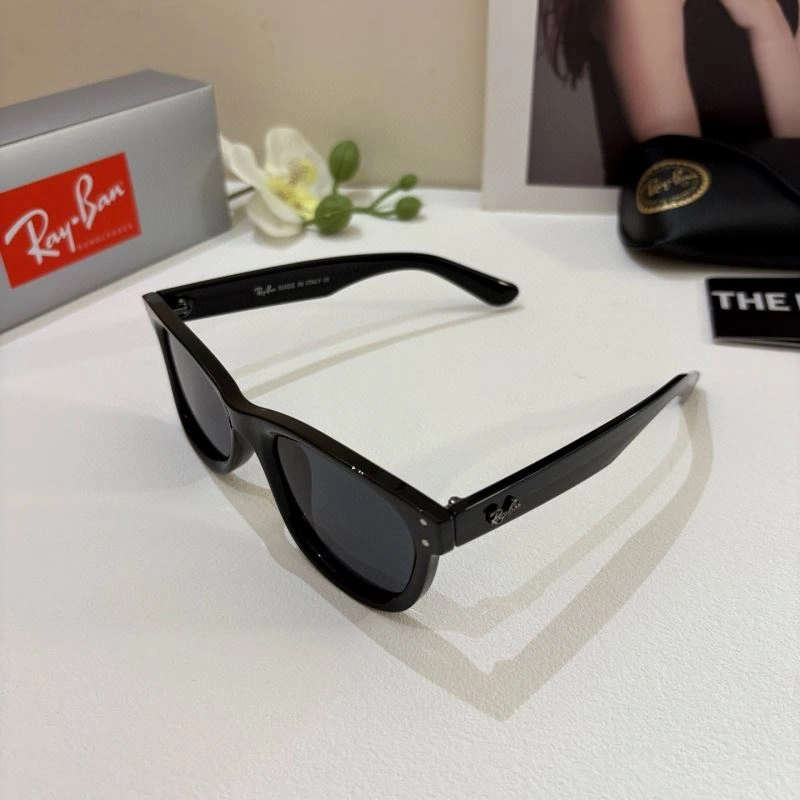 Value-priced Bay Ban Sunglasses