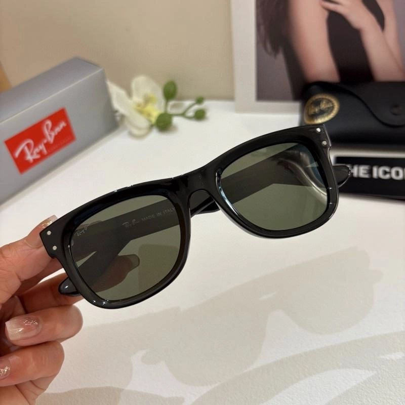 Bargain Bay Ban Sunglasses