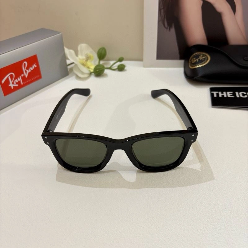 Bargain Bay Ban Sunglasses