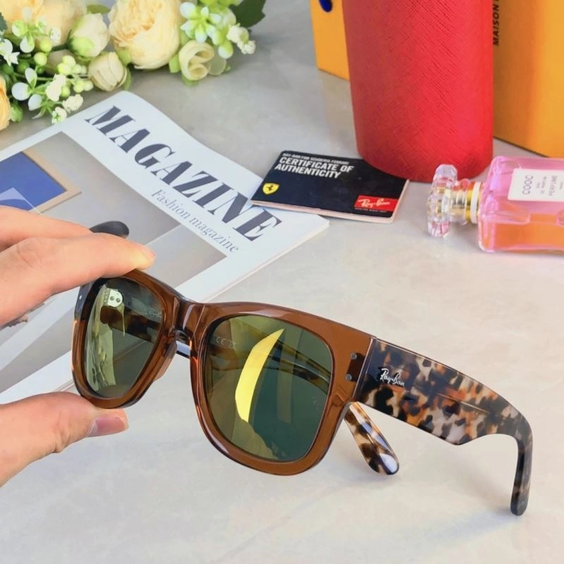 Factory-made Bay Ban Sunglasses