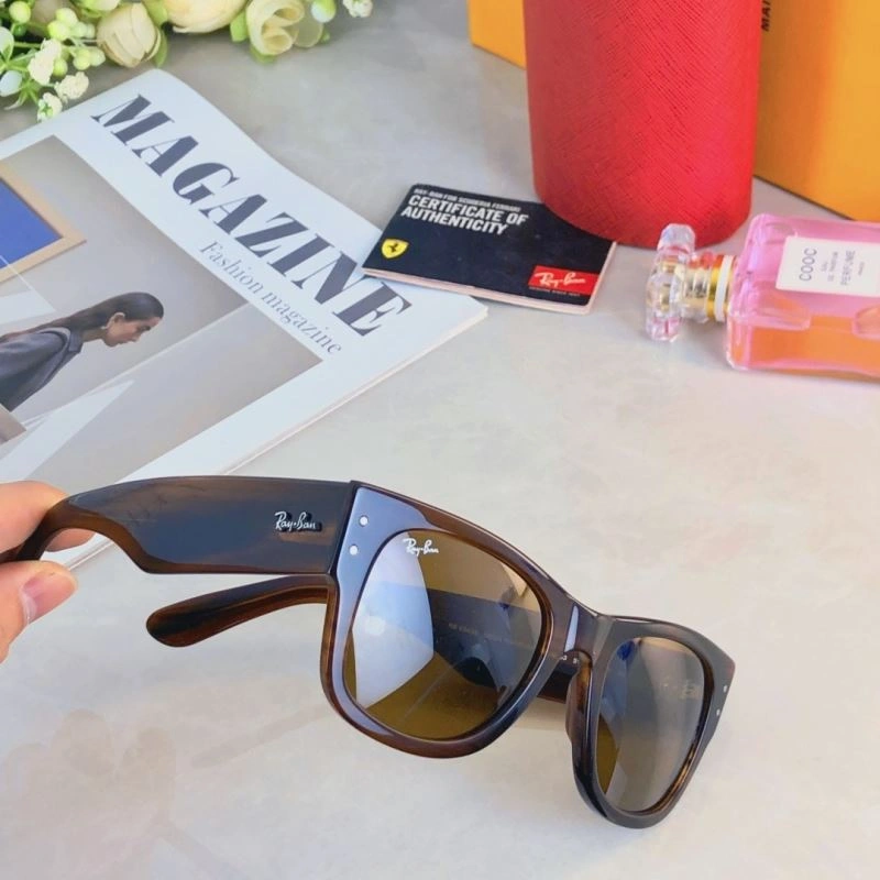 Factory-made Bay Ban Sunglasses