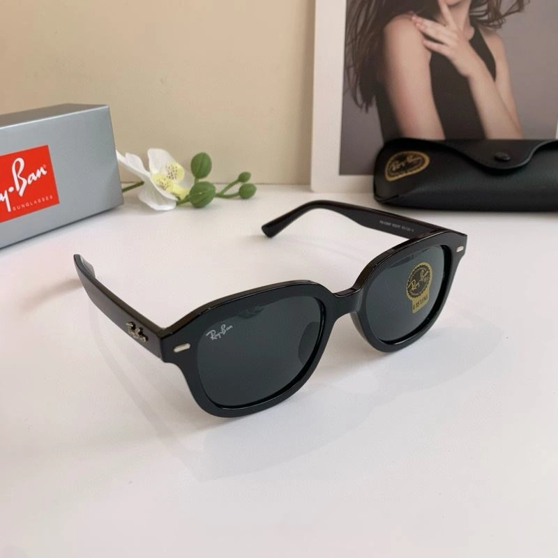 Brand-authenticated Bay Ban Sunglasses
