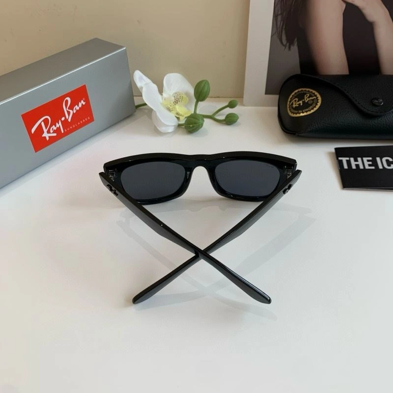 Exact replica Bay Ban Sunglasses