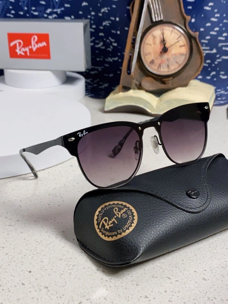 Low-cost Bay Ban Sunglasses