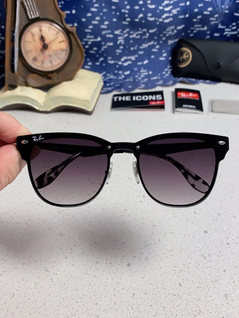Low-cost Bay Ban Sunglasses
