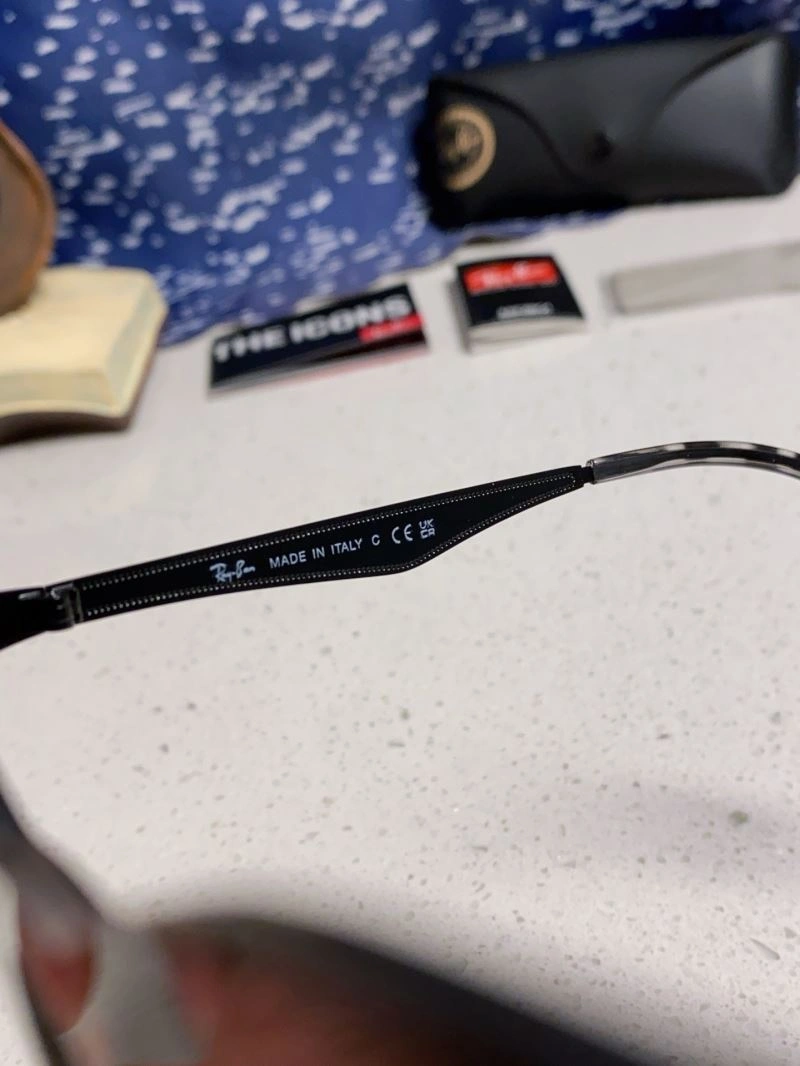 Low-cost Bay Ban Sunglasses