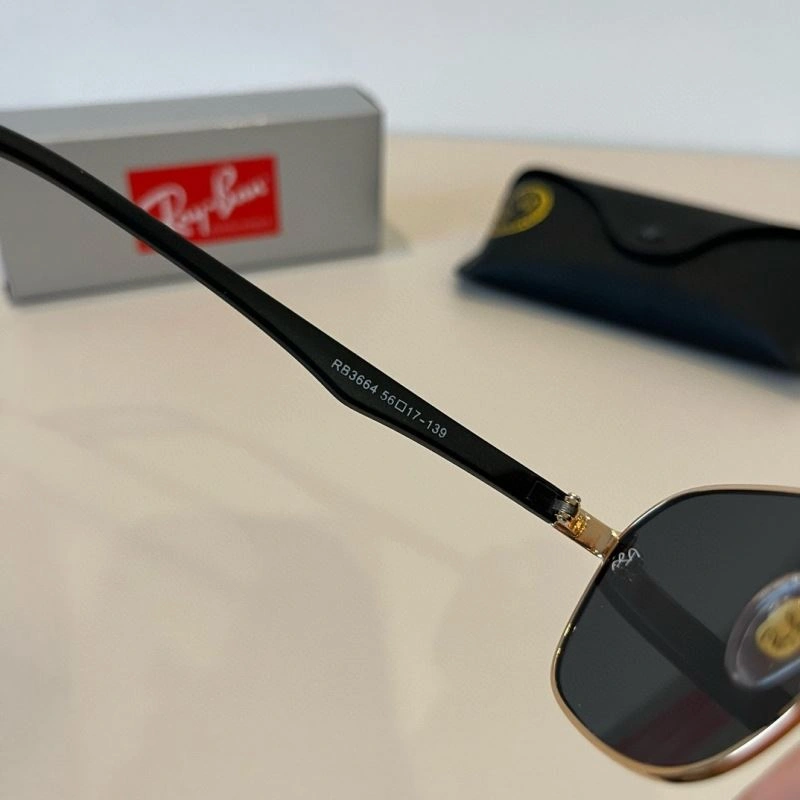 Top mirror Bay Ban Sunglasses