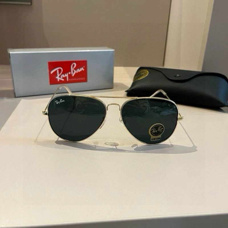 Budget-friendly Bay Ban Sunglasses
