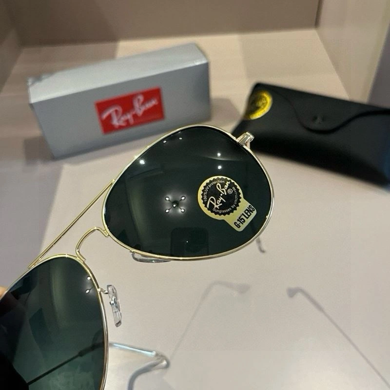 Budget-friendly Bay Ban Sunglasses