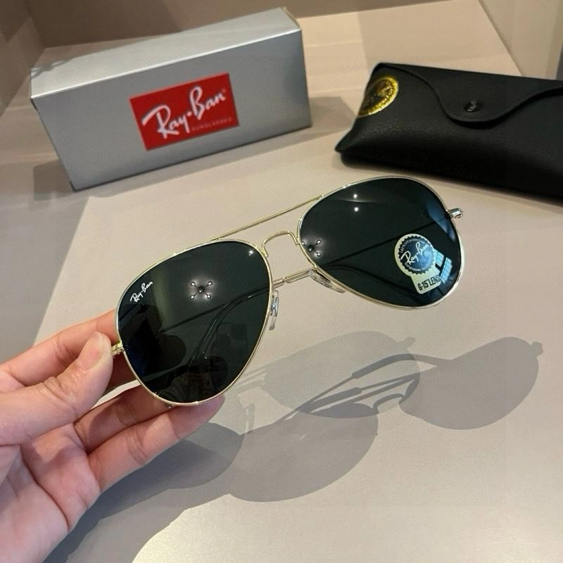 Budget-friendly Bay Ban Sunglasses
