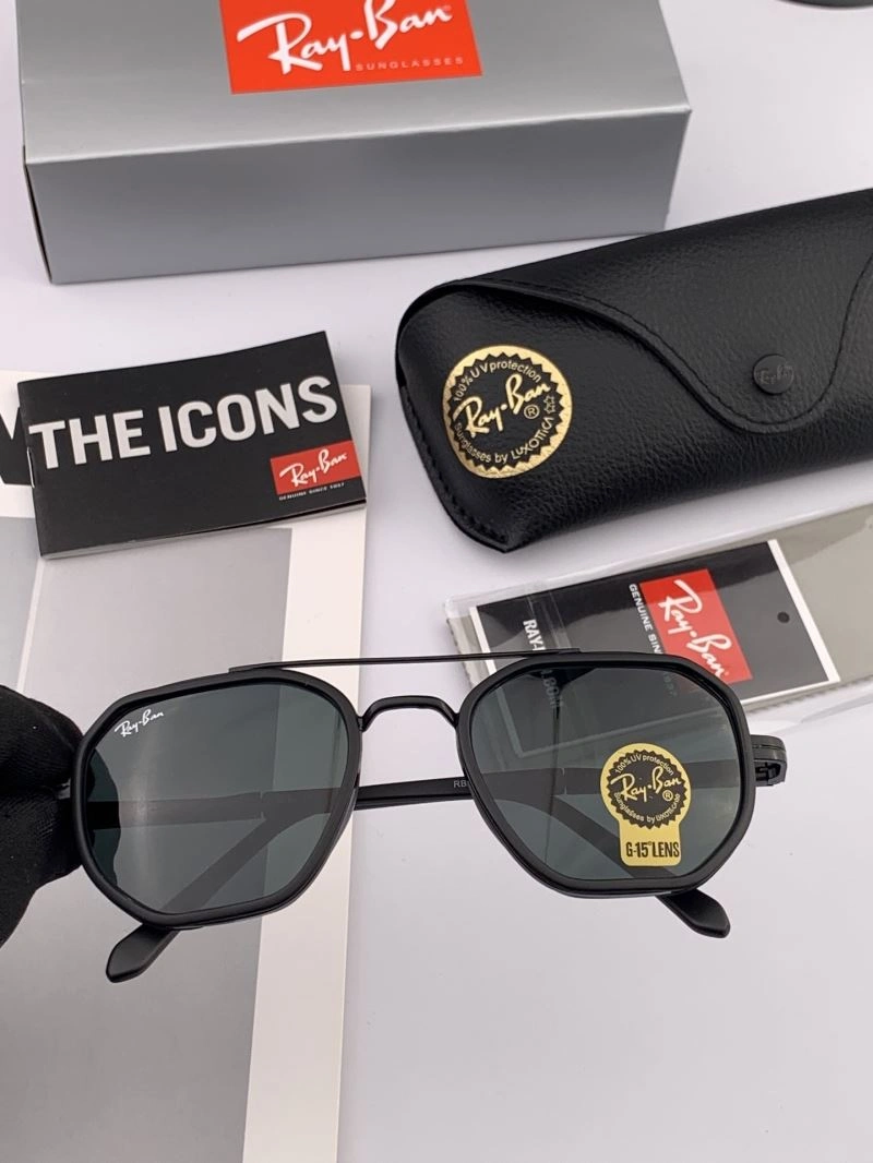 Accurate model Bay Ban Sunglasses