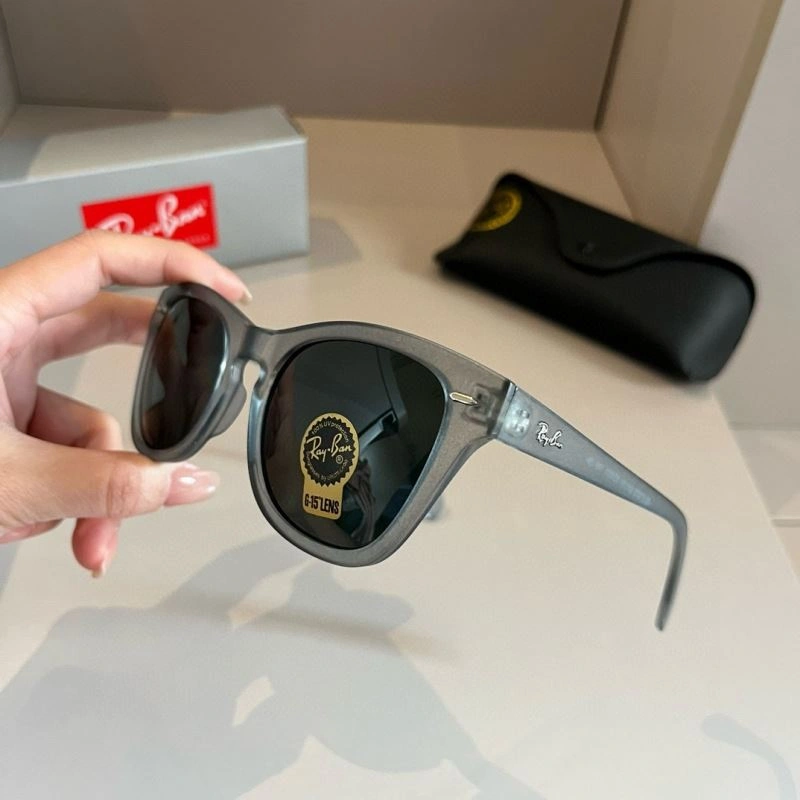 Low-cost Bay Ban Sunglasses