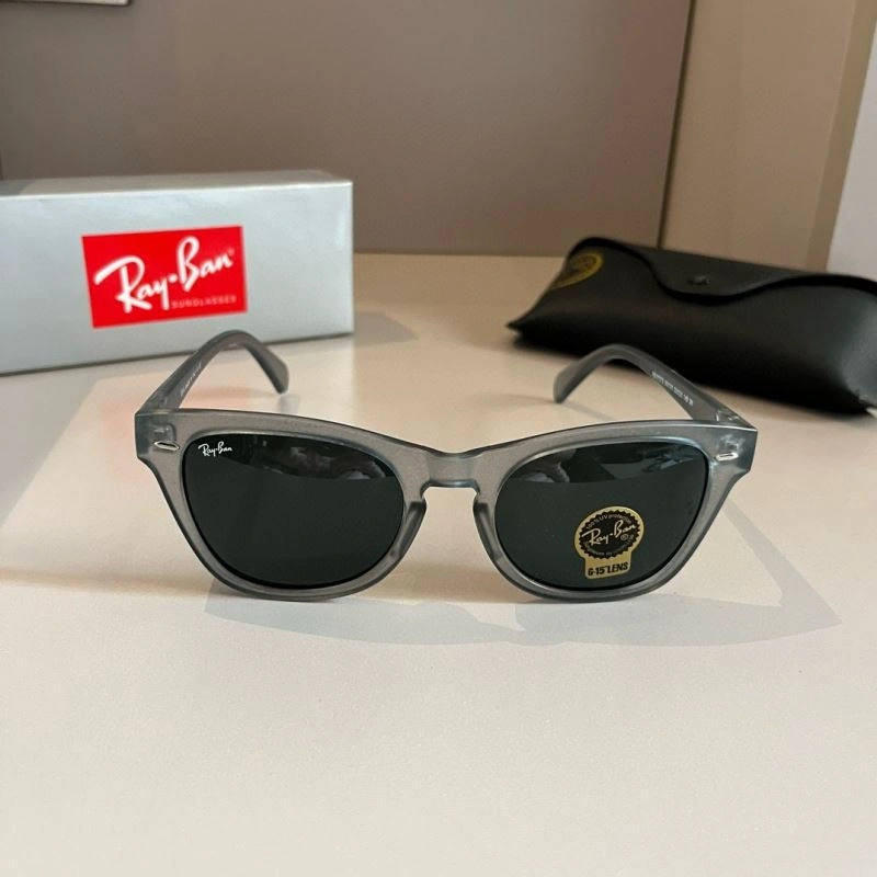 Low-cost Bay Ban Sunglasses