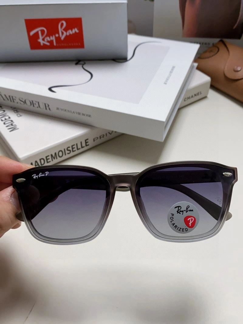 Cut-rate Bay Ban Sunglasses