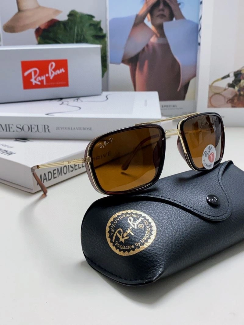 Indistinguishable Bay Ban Sunglasses