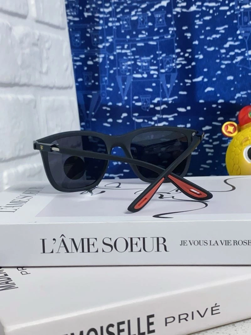 High fidelity Bay Ban Sunglasses
