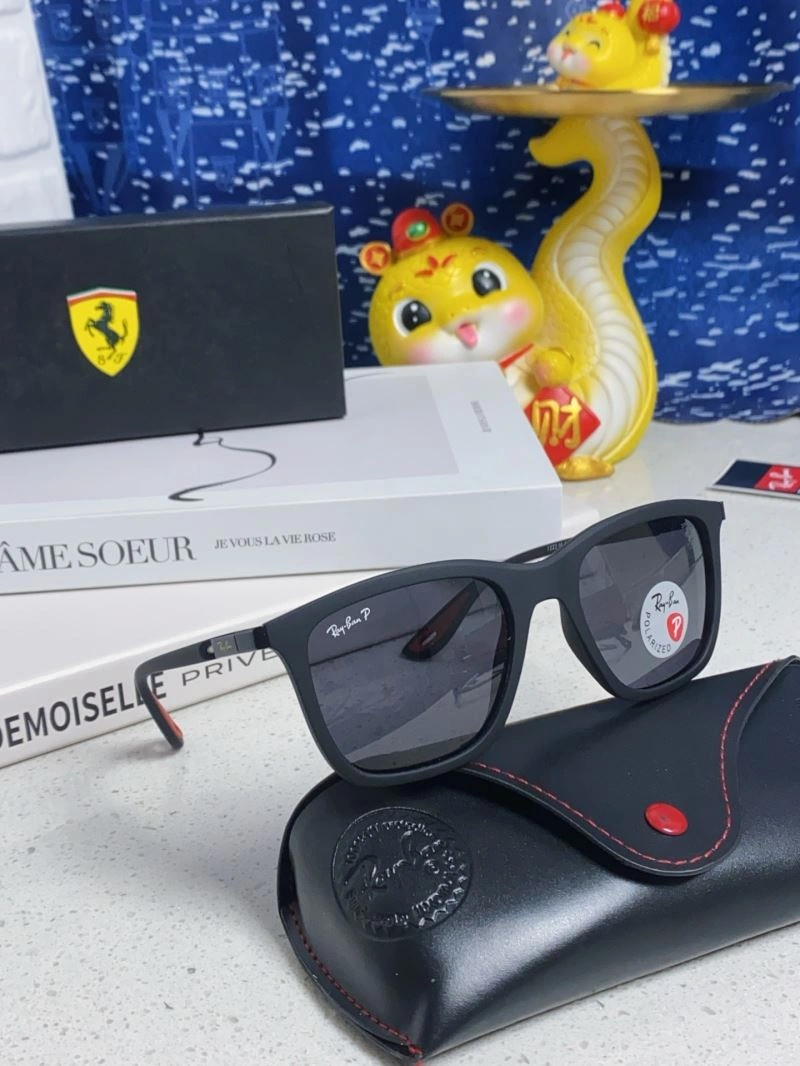 High fidelity Bay Ban Sunglasses