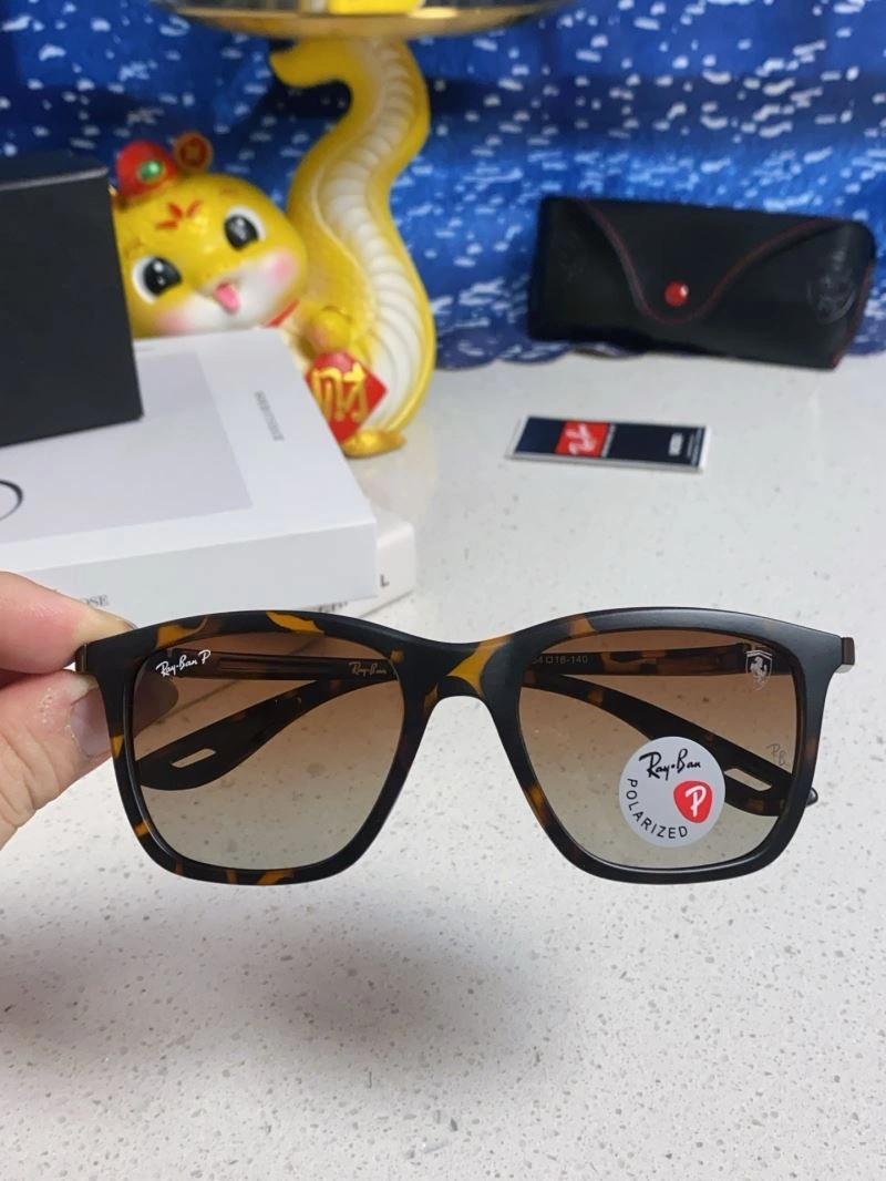 Accurate model Bay Ban Sunglasses