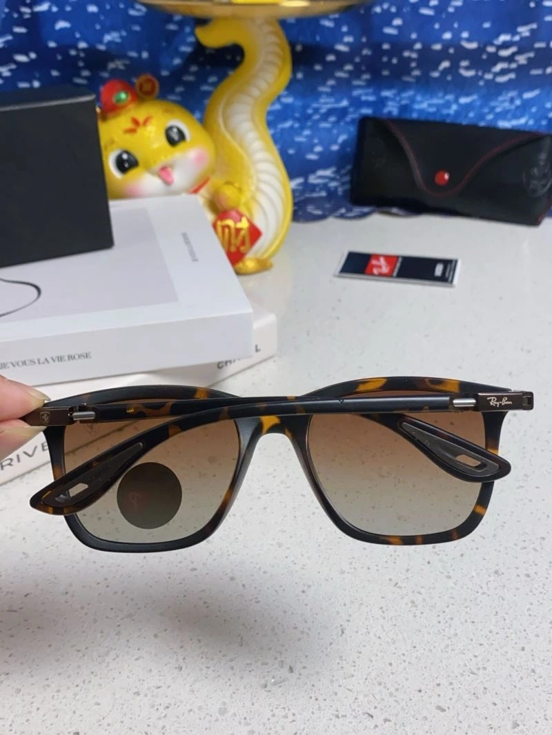 Accurate model Bay Ban Sunglasses