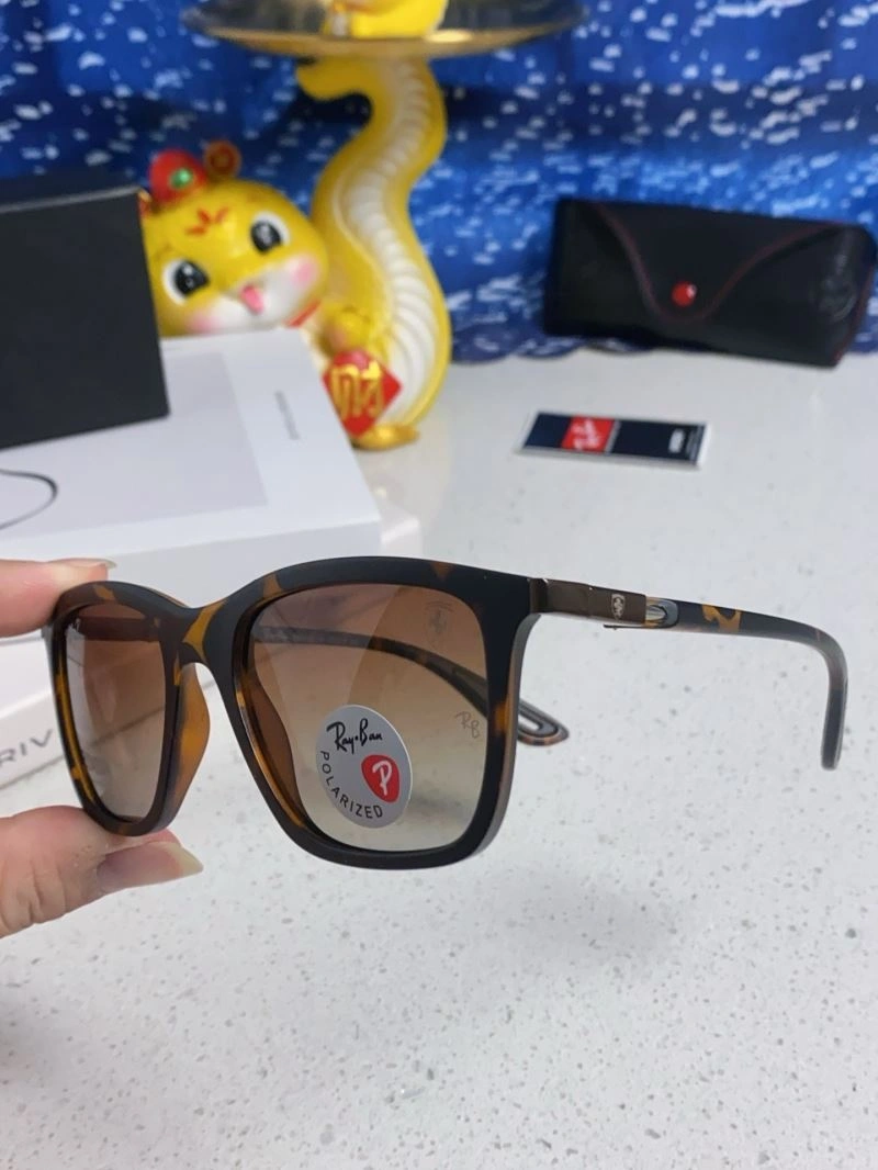 Accurate model Bay Ban Sunglasses