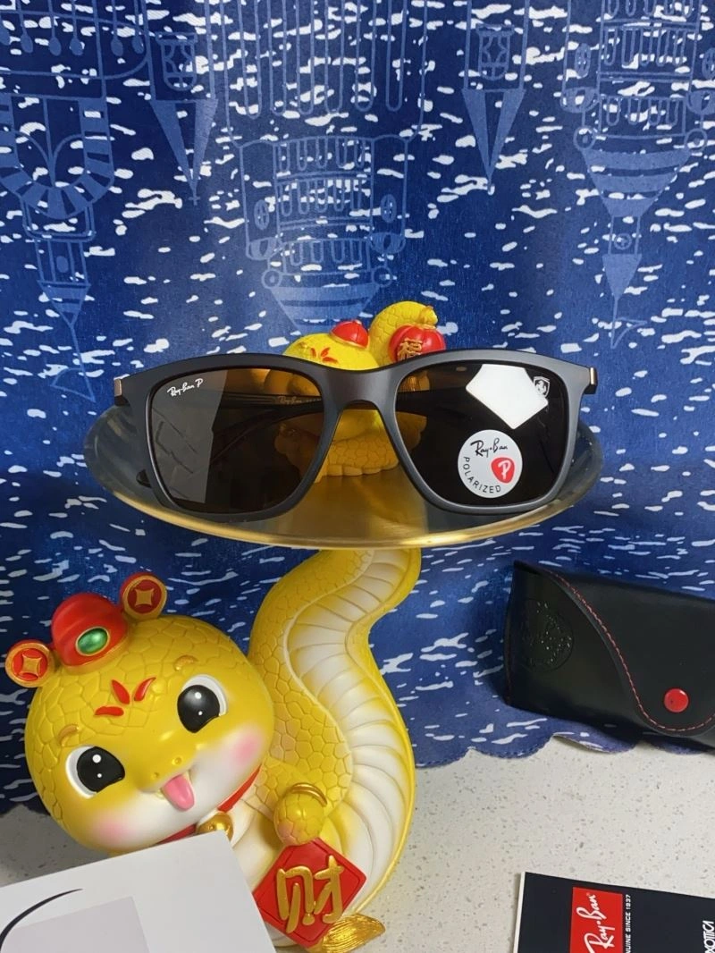 Factory-made Bay Ban Sunglasses