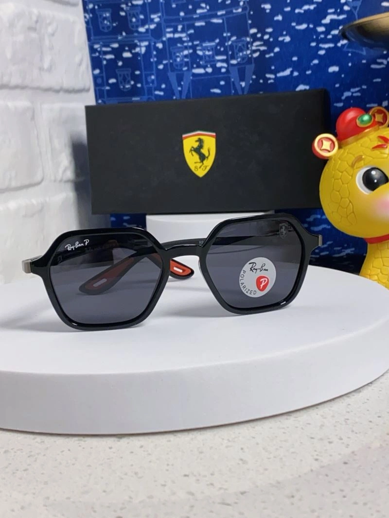 Top mirror Bay Ban Sunglasses