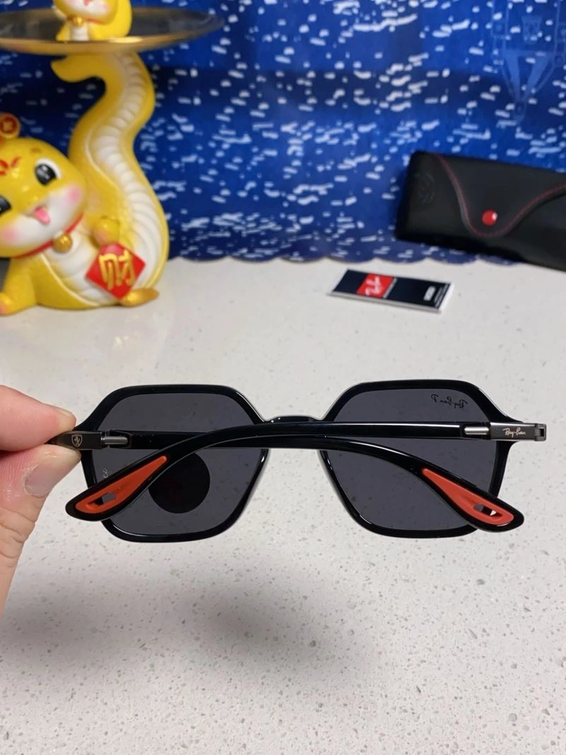 Top mirror Bay Ban Sunglasses