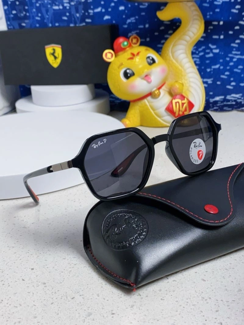 Top mirror Bay Ban Sunglasses