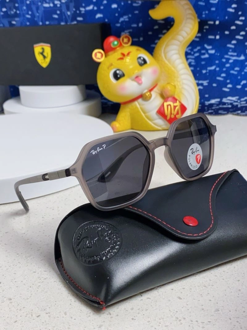 Factory-made Bay Ban Sunglasses