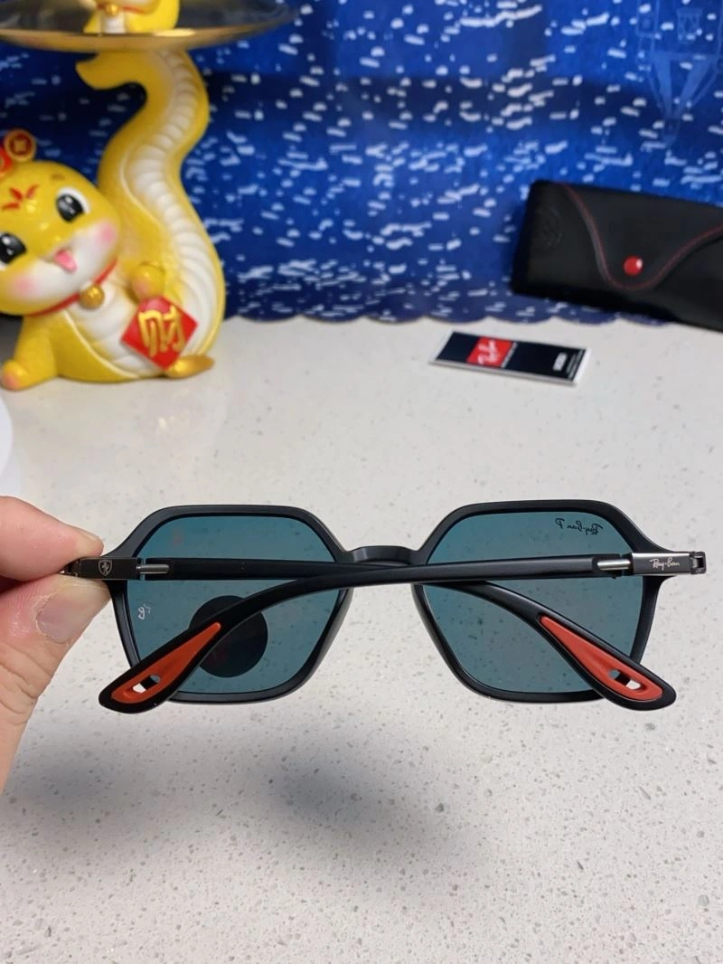 Discounted Bay Ban Sunglasses