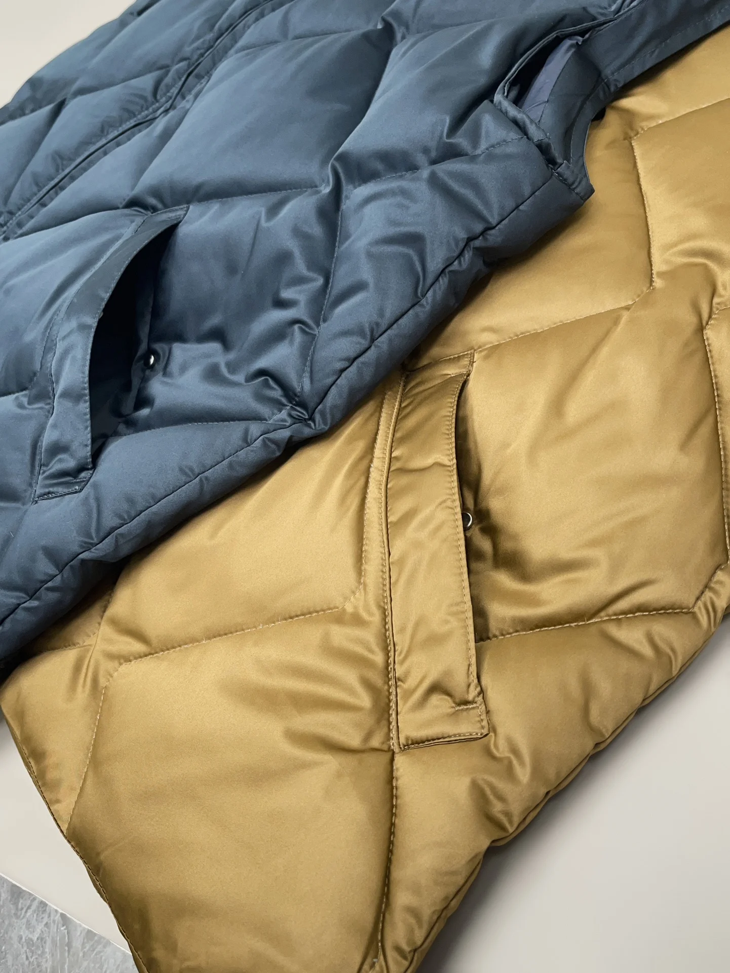 Accurate model Berluti Down Jackets