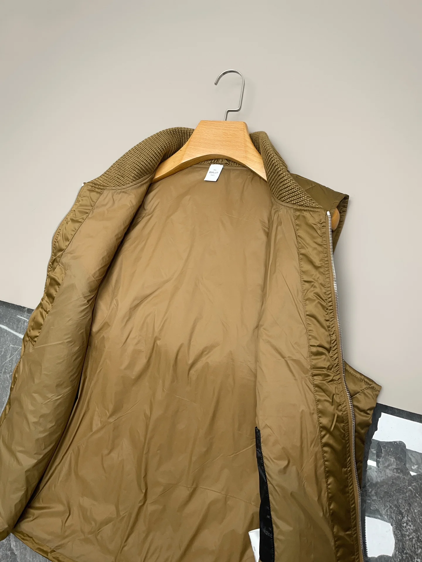 Accurate model Berluti Down Jackets