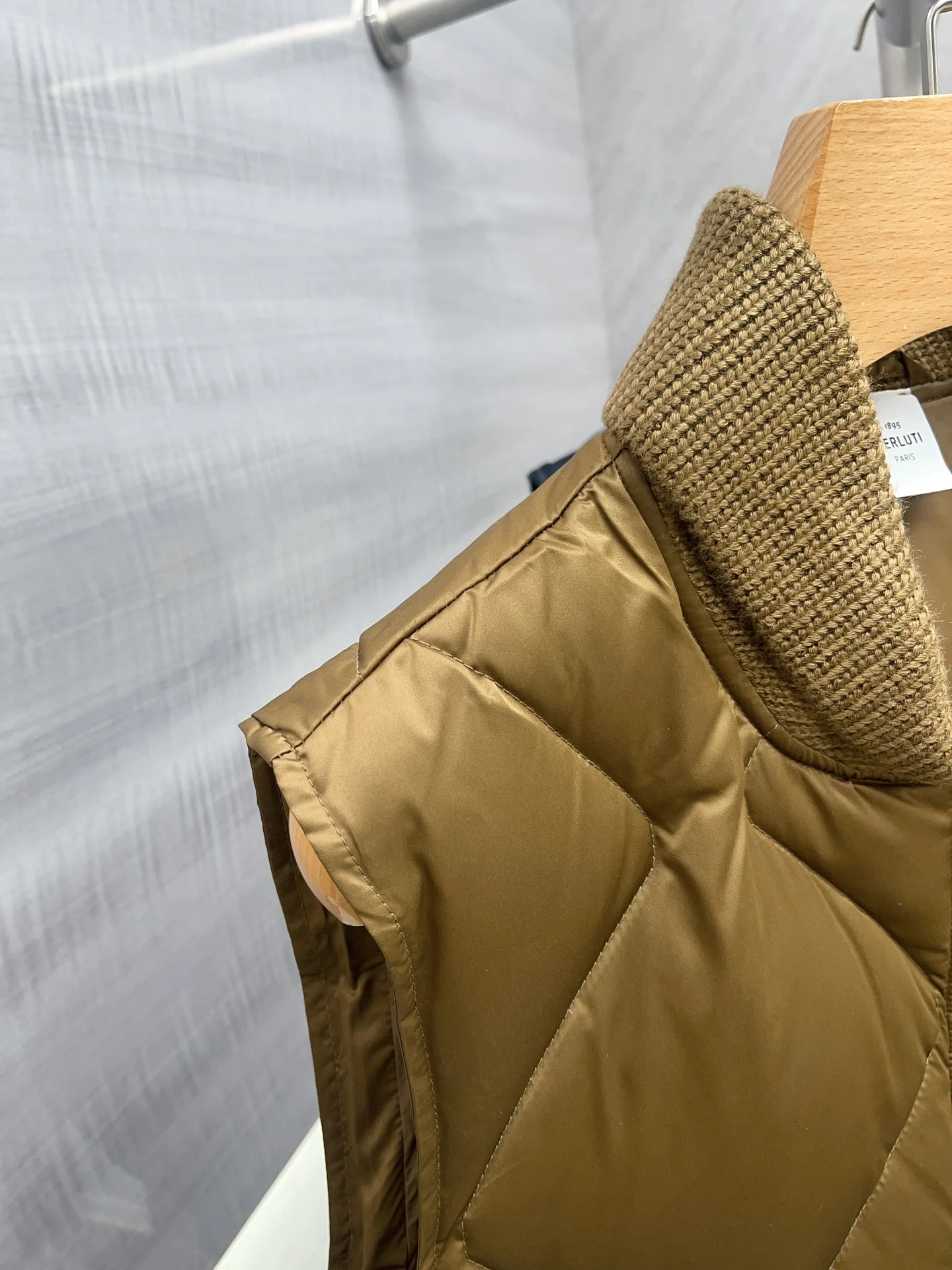 Accurate model Berluti Down Jackets