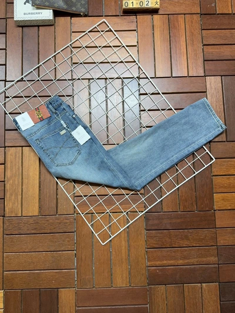 Low-cost Berluti Jeans
