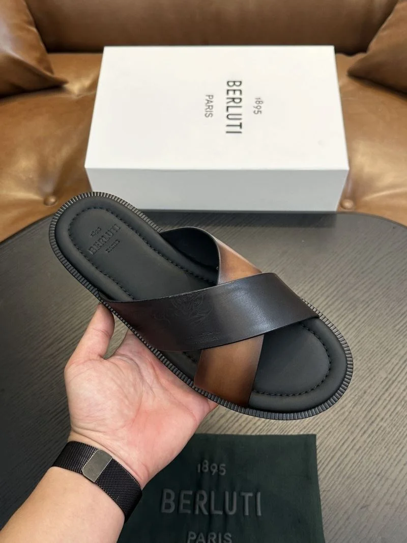 Low-cost Berluti Sandals