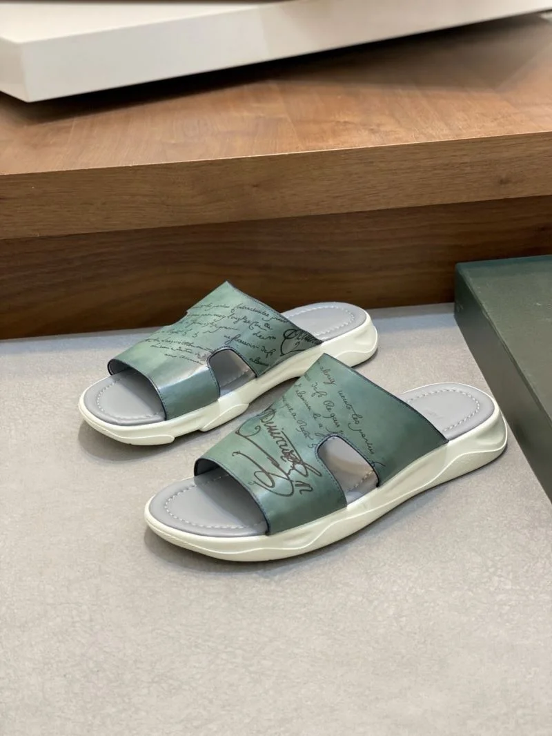 Accurate model Berluti Sandals