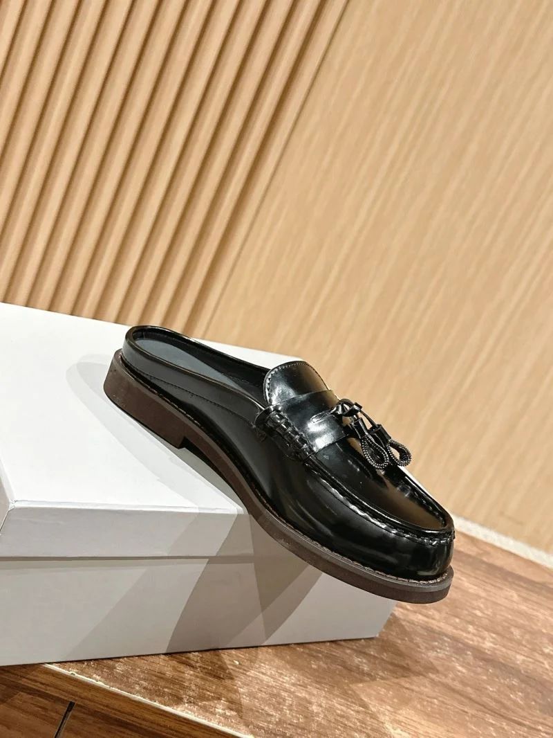 Accurate model Berluti Sandals