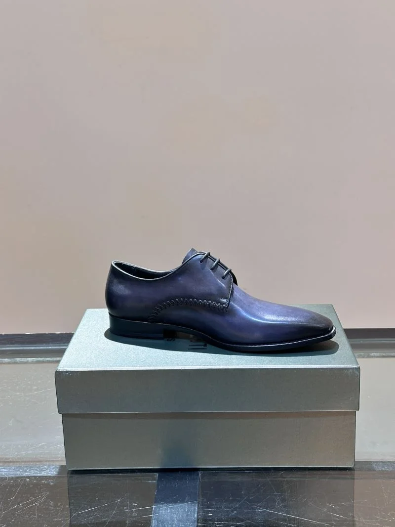 Accurate model Berluti Shoes