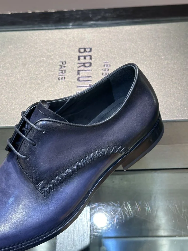 Accurate model Berluti Shoes
