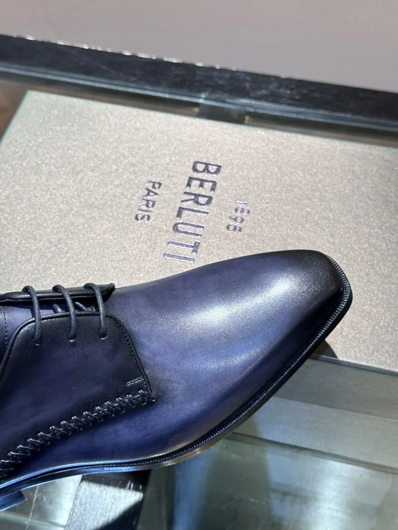 Accurate model Berluti Shoes