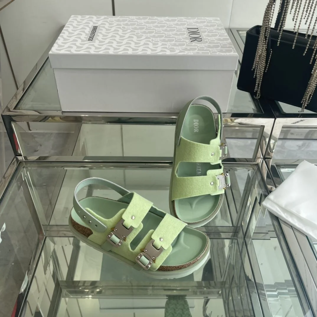 Accurate model Birkenstock Sandals