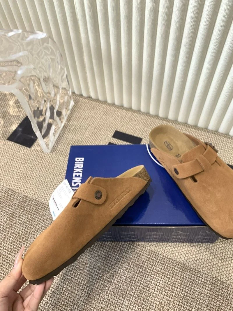 Brand-authenticated Birkenstock Sandals