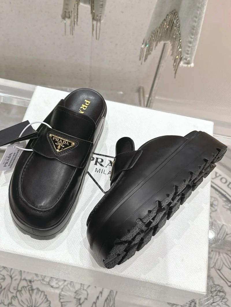 Brand-authenticated Birkenstock Sandals