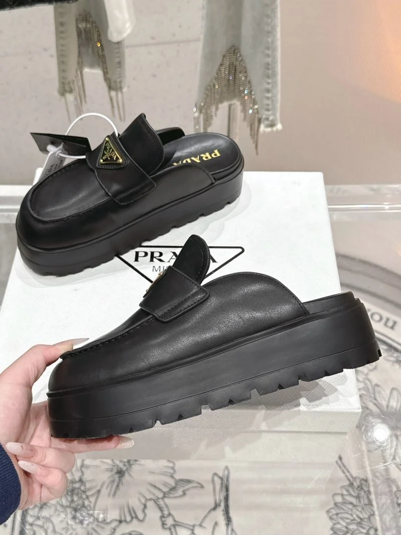 Brand-authenticated Birkenstock Sandals