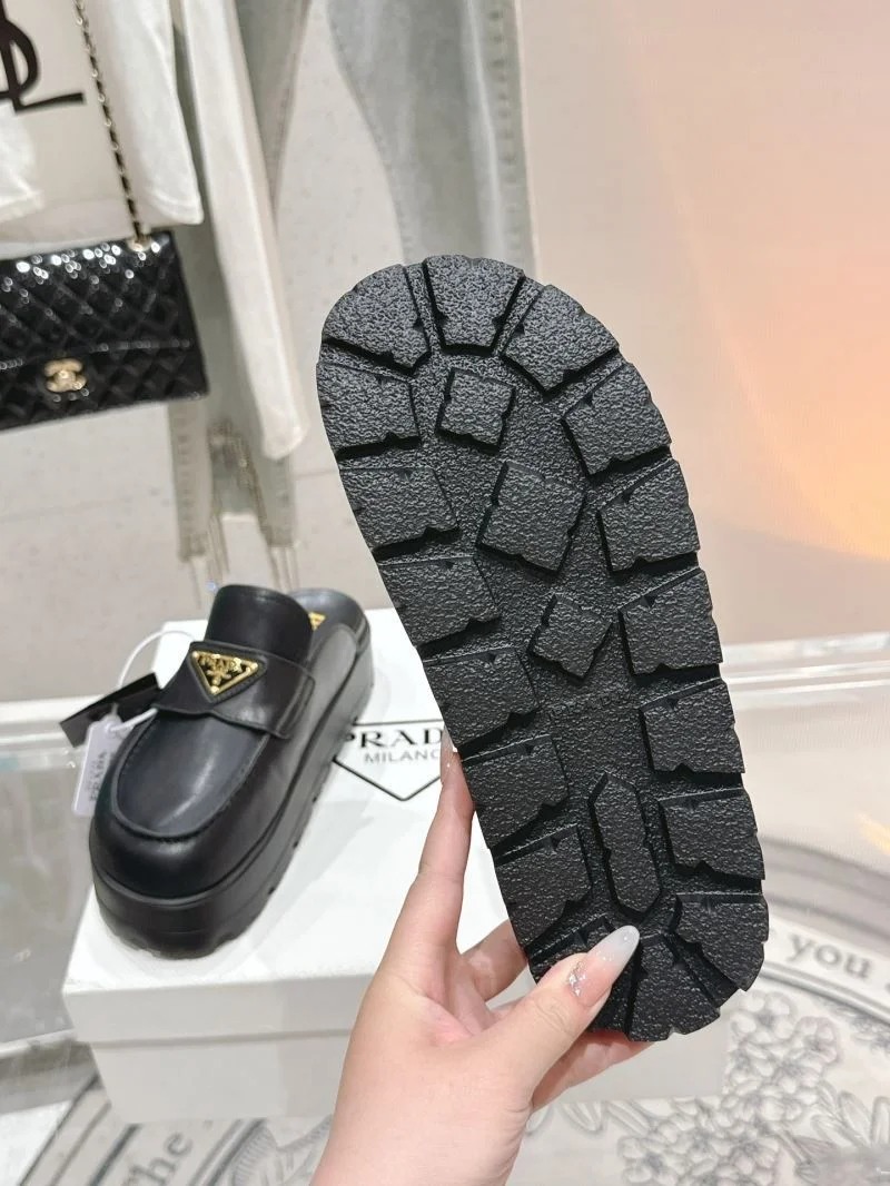Brand-authenticated Birkenstock Sandals