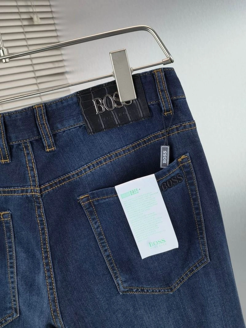 Low-cost Boss Jeans