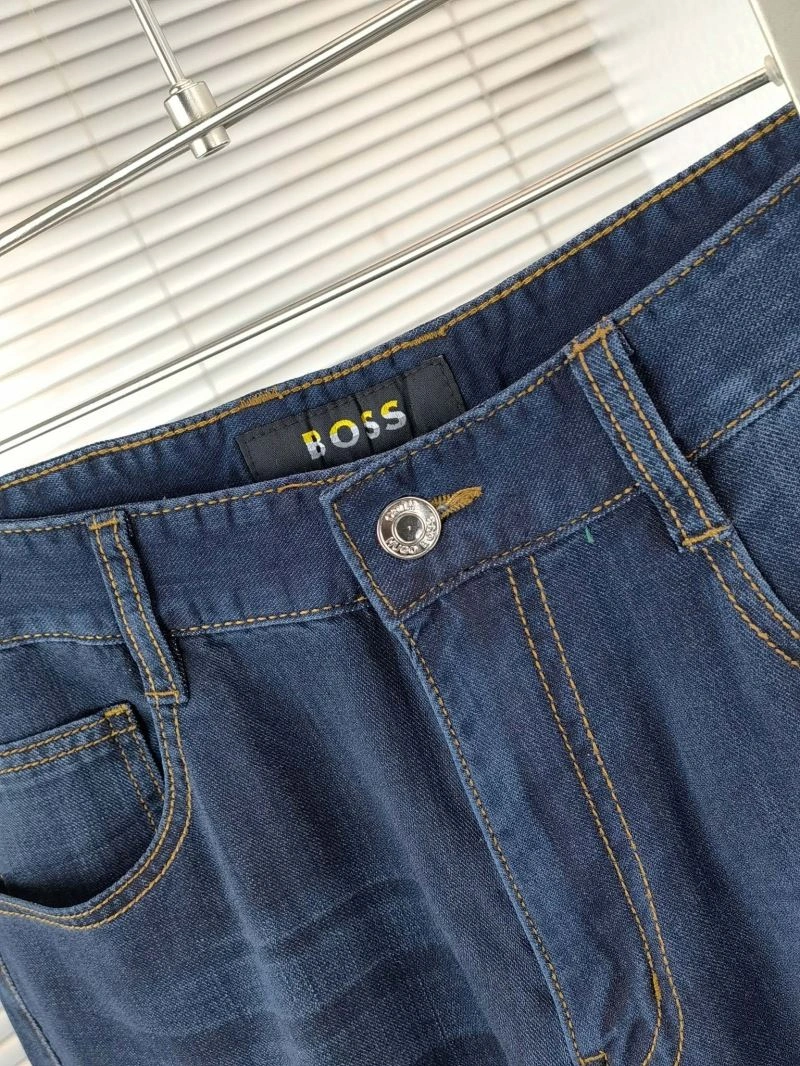 Low-cost Boss Jeans